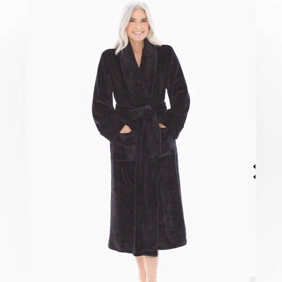 Soma | Intimates & Sleepwear | Soma Luxurious Black Plush Long Robe ...